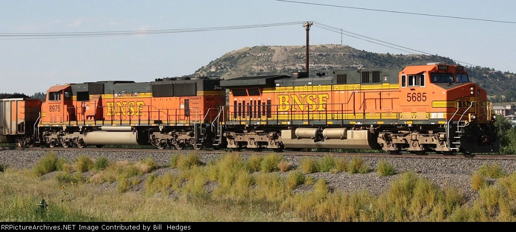 BNSF 5685